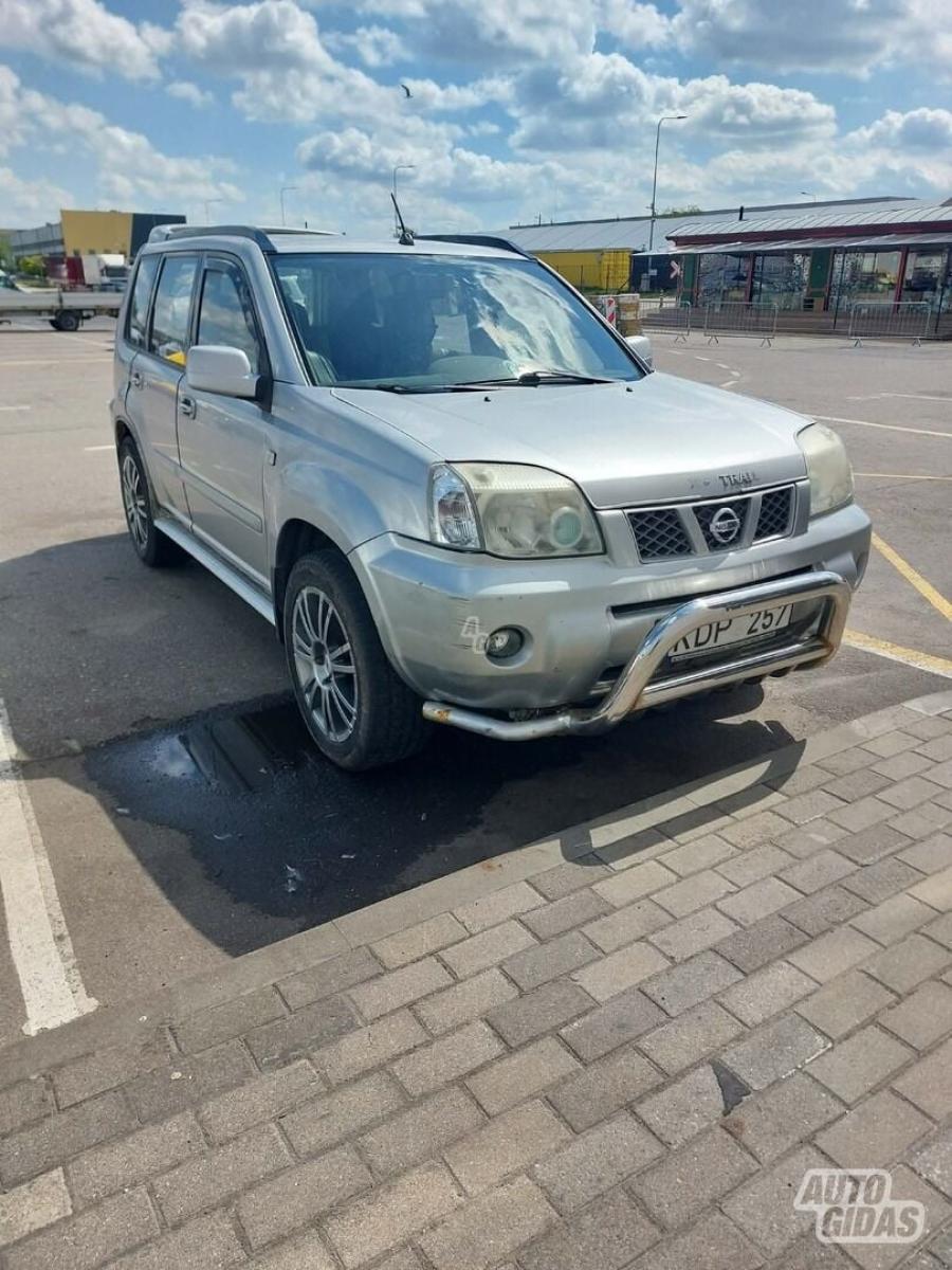 Grey Nissan X-Trail 2006 in Kaunas, with an engine capacity of 2.20 L and mileage of 300 thousand km for 850 €, photo 1 on AUTOMOTO.COM.LV