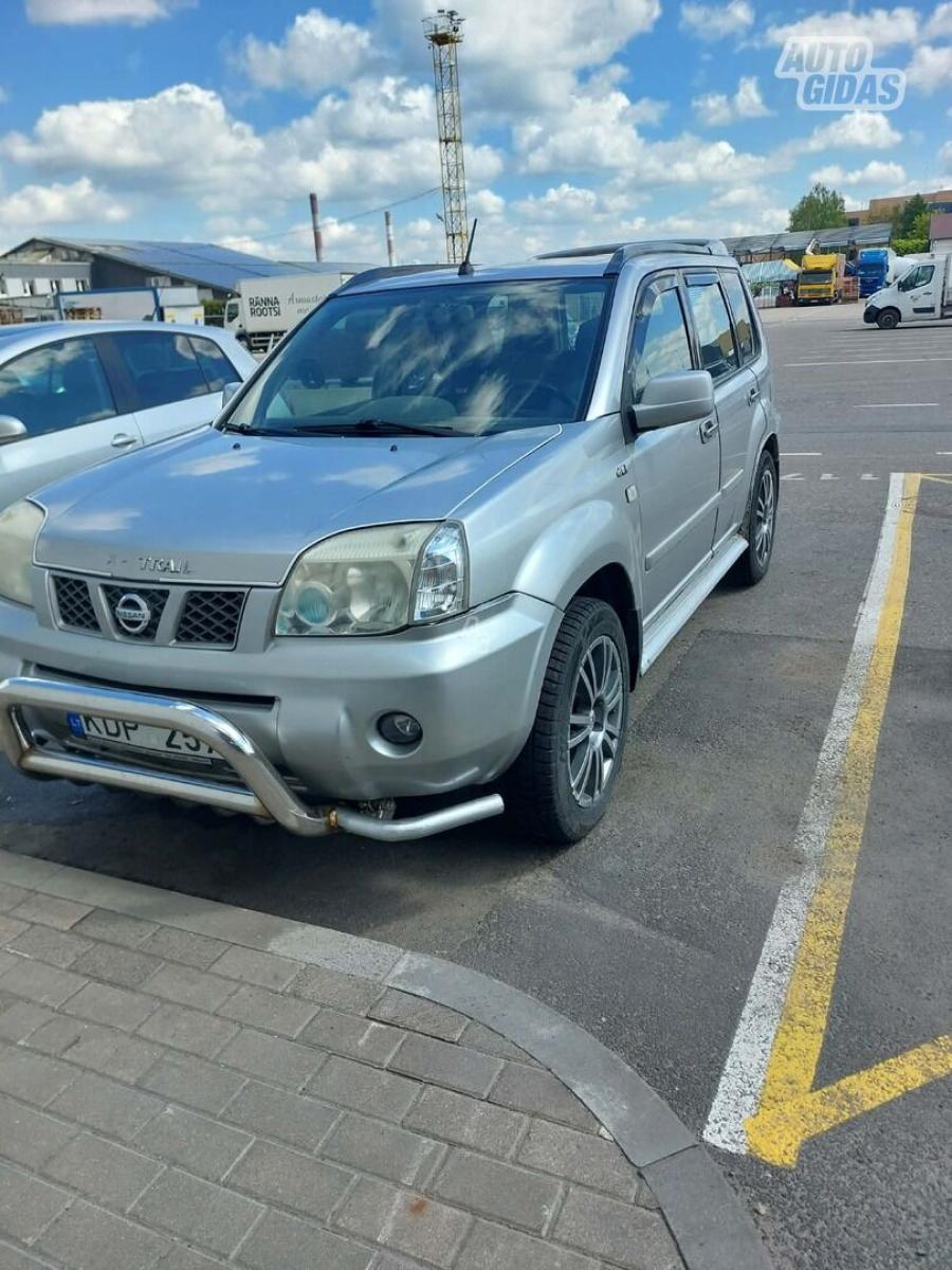Grey Nissan X-Trail 2006 in Kaunas, with an engine capacity of 2.20 L and mileage of 300 thousand km for 850 €, photo 10 on AUTOMOTO.COM.LV
