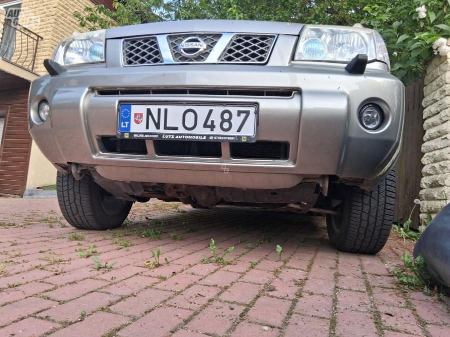 Pelēks Nissan X-Trail 2006 Viļņa, ar dzinēja tilpumu 2.50 L un nobraukumu 270 tūkst. km par 2900 €, foto 5 vietnē AUTOMOTO.COM.LV