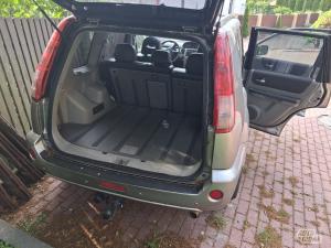 Pelēks Nissan X-Trail 2006 Viļņa, ar dzinēja tilpumu 2.50 L un nobraukumu 270 tūkst. km par 2900 €, foto 17 vietnē AUTOMOTO.COM.LV