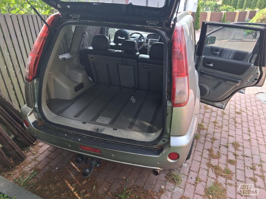 Pelēks Nissan X-Trail 2006 Viļņa, ar dzinēja tilpumu 2.50 L un nobraukumu 270 tūkst. km par 2900 €, foto 17 vietnē AUTOMOTO.COM.LV