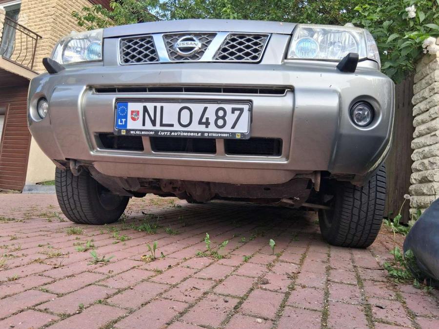 Grey Nissan X-Trail 2006 in Vilnius, with an engine capacity of 2.49 L and mileage of 230 thousand km for 2900 €, photo 7 on AUTOMOTO.COM.LV