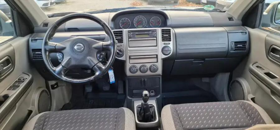 Pelēks Nissan X-Trail 2006 Valmiera, ar dzinēja tilpumu 2.20 L un nobraukumu 279 tūkst. km par 2200 €, foto 8 vietnē AUTOMOTO.COM.LV