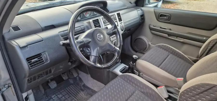 Pelēks Nissan X-Trail 2006 Valmiera, ar dzinēja tilpumu 2.20 L un nobraukumu 279 tūkst. km par 2200 €, foto 9 vietnē AUTOMOTO.COM.LV