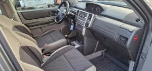 Pelēks Nissan X-Trail 2006 Valmiera, ar dzinēja tilpumu 2.20 L un nobraukumu 279 tūkst. km par 2200 €, foto 10 vietnē AUTOMOTO.COM.LV