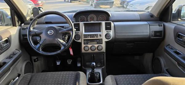 Pelēks Nissan X-Trail 2006 Valmiera, ar dzinēja tilpumu 2.20 L un nobraukumu 360 tūkst. km par 1450 €, foto 9 vietnē AUTOMOTO.COM.LV