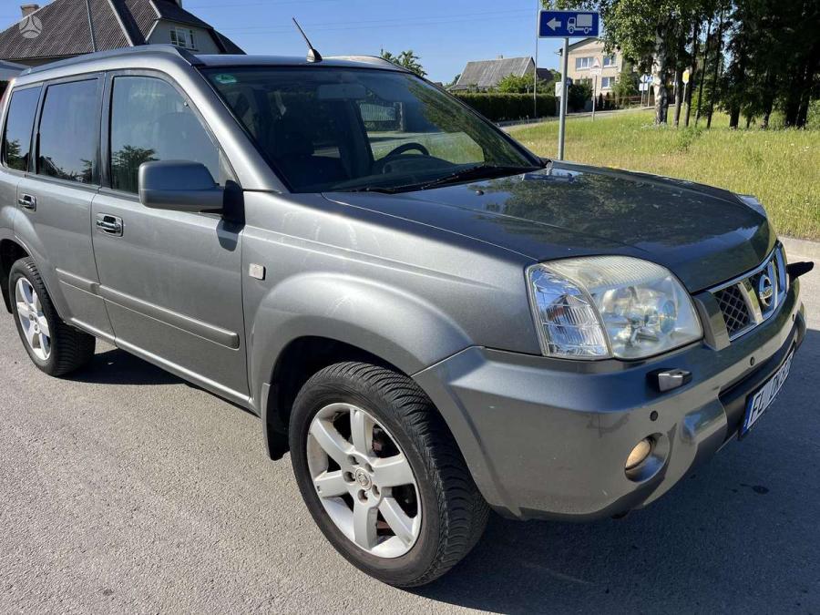 Pelēks Nissan X-Trail 2006 Plungė, ar dzinēja tilpumu 2.18 L un nobraukumu 285 tūkst. km par 3500 €, foto 1 vietnē AUTOMOTO.COM.LV