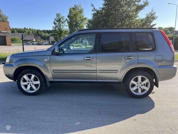 Pelēks Nissan X-Trail 2006 Plungė, ar dzinēja tilpumu 2.18 L un nobraukumu 285 tūkst. km par 3500 €, foto 6 vietnē AUTOMOTO.COM.LV