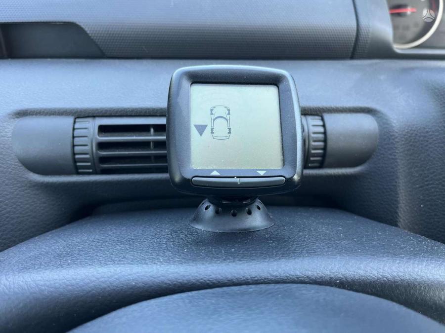 Pelēks Nissan X-Trail 2006 Plungė, ar dzinēja tilpumu 2.18 L un nobraukumu 285 tūkst. km par 3500 €, foto 24 vietnē AUTOMOTO.COM.LV