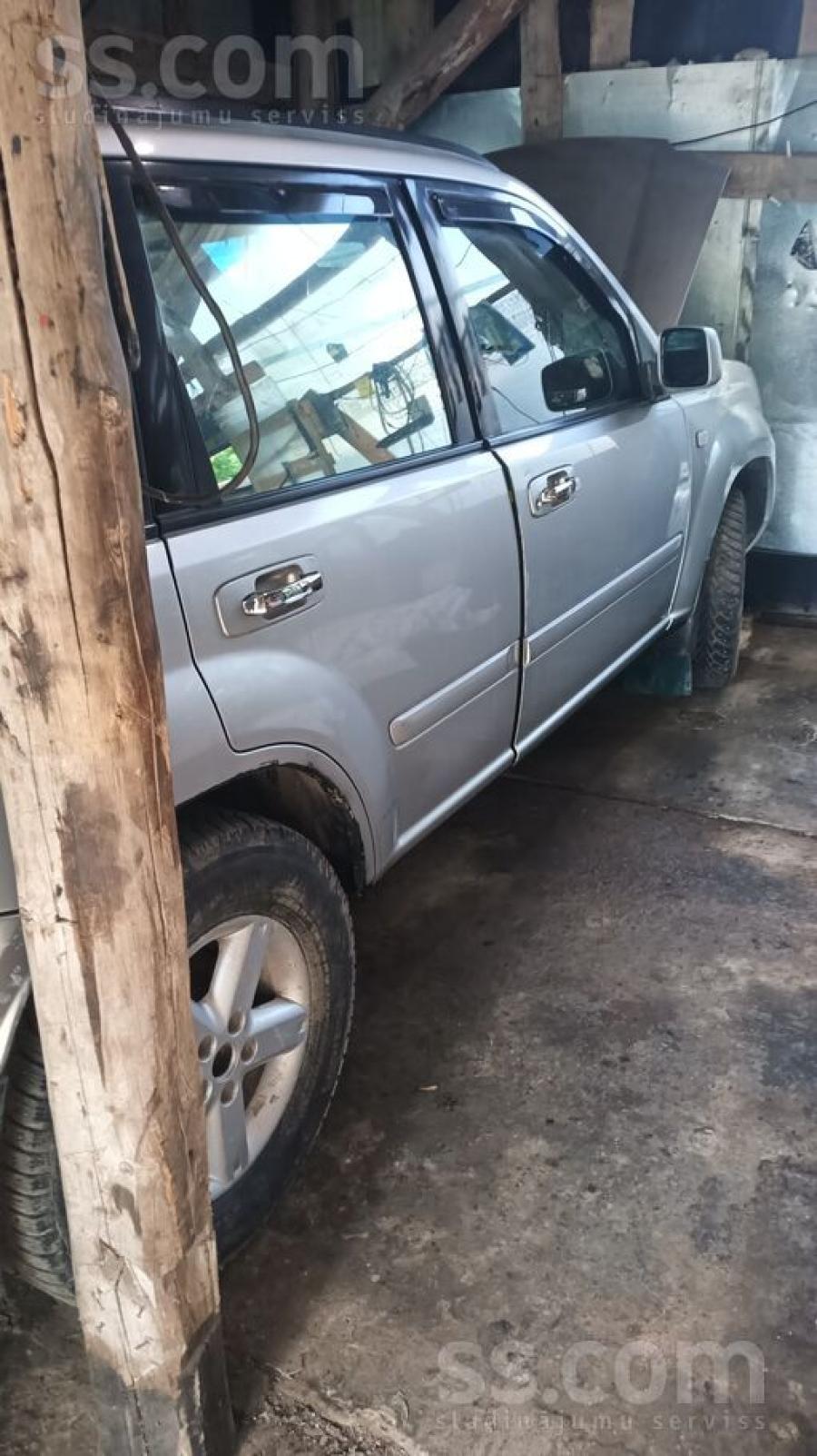 Grey Nissan X-Trail 2006 in Jelgava, with an engine capacity of 2.20 L and mileage of 0 thousand km for 1700 €, photo 15 on AUTOMOTO.COM.LV