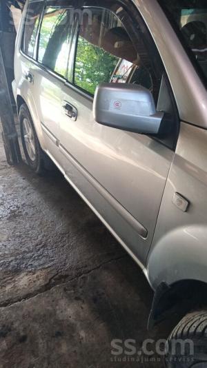 Grey Nissan X-Trail 2006 in Jelgava, with an engine capacity of 2.20 L and mileage of 0 thousand km for 1700 €, photo 16 on AUTOMOTO.COM.LV