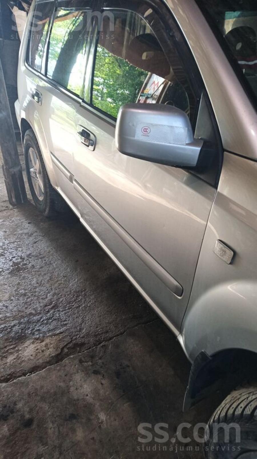 Grey Nissan X-Trail 2006 in Jelgava, with an engine capacity of 2.20 L and mileage of 0 thousand km for 1700 €, photo 16 on AUTOMOTO.COM.LV