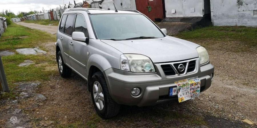 Grey Nissan X-Trail 2006 in Panevezys, with an engine capacity of 2.18 L and mileage of 350 thousand km for 1500 €, photo 1 on AUTOMOTO.COM.LV