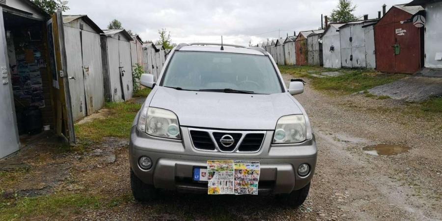 Grey Nissan X-Trail 2006 in Panevezys, with an engine capacity of 2.18 L and mileage of 350 thousand km for 1500 €, photo 4 on AUTOMOTO.COM.LV