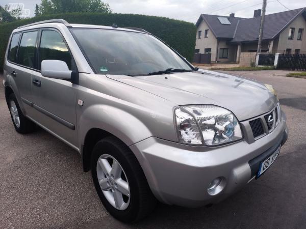 Pelēks Nissan X-Trail 2006 Mažeikiai, ar dzinēja tilpumu 2.20 L un nobraukumu 212 tūkst. km par 3600 €, foto 1 vietnē AUTOMOTO.COM.LV