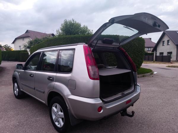 Pelēks Nissan X-Trail 2006 Mažeikiai, ar dzinēja tilpumu 2.20 L un nobraukumu 212 tūkst. km par 3600 €, foto 10 vietnē AUTOMOTO.COM.LV