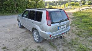 Pelēks Nissan X-Trail 2006 Viļņa, ar dzinēja tilpumu 2.50 L un nobraukumu 344 tūkst. km par 2200 €, foto 14 vietnē AUTOMOTO.COM.LV