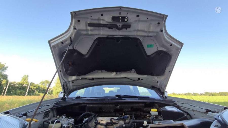 Pelēks Nissan X-Trail 2006 Viļņa, ar dzinēja tilpumu 2.50 L un nobraukumu 344 tūkst. km par 2200 €, foto 25 vietnē AUTOMOTO.COM.LV