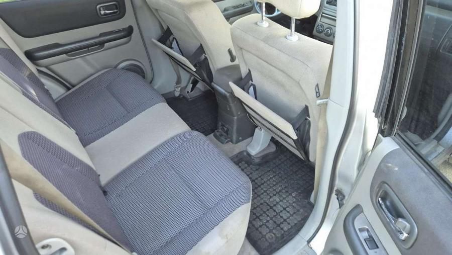 Pelēks Nissan X-Trail 2006 Viļņa, ar dzinēja tilpumu 2.50 L un nobraukumu 344 tūkst. km par 2200 €, foto 34 vietnē AUTOMOTO.COM.LV