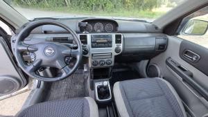Pelēks Nissan X-Trail 2006 Viļņa, ar dzinēja tilpumu 2.50 L un nobraukumu 344 tūkst. km par 2200 €, foto 41 vietnē AUTOMOTO.COM.LV