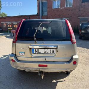 Pelēks Nissan X-Trail 2006 Rīga, ar dzinēja tilpumu 2.20 L un nobraukumu 279 tūkst. km par 1200 €, foto 5 vietnē AUTOMOTO.COM.LV