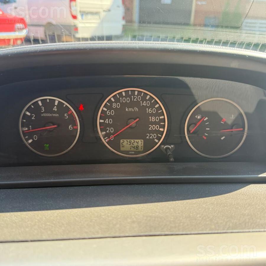 Pelēks Nissan X-Trail 2006 Rīga, ar dzinēja tilpumu 2.20 L un nobraukumu 279 tūkst. km par 1200 €, foto 7 vietnē AUTOMOTO.COM.LV