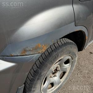 Pelēks Nissan X-Trail 2006 Rīga, ar dzinēja tilpumu 2.20 L un nobraukumu 279 tūkst. km par 1200 €, foto 13 vietnē AUTOMOTO.COM.LV
