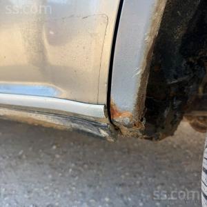 Pelēks Nissan X-Trail 2006 Rīga, ar dzinēja tilpumu 2.20 L un nobraukumu 279 tūkst. km par 1200 €, foto 14 vietnē AUTOMOTO.COM.LV