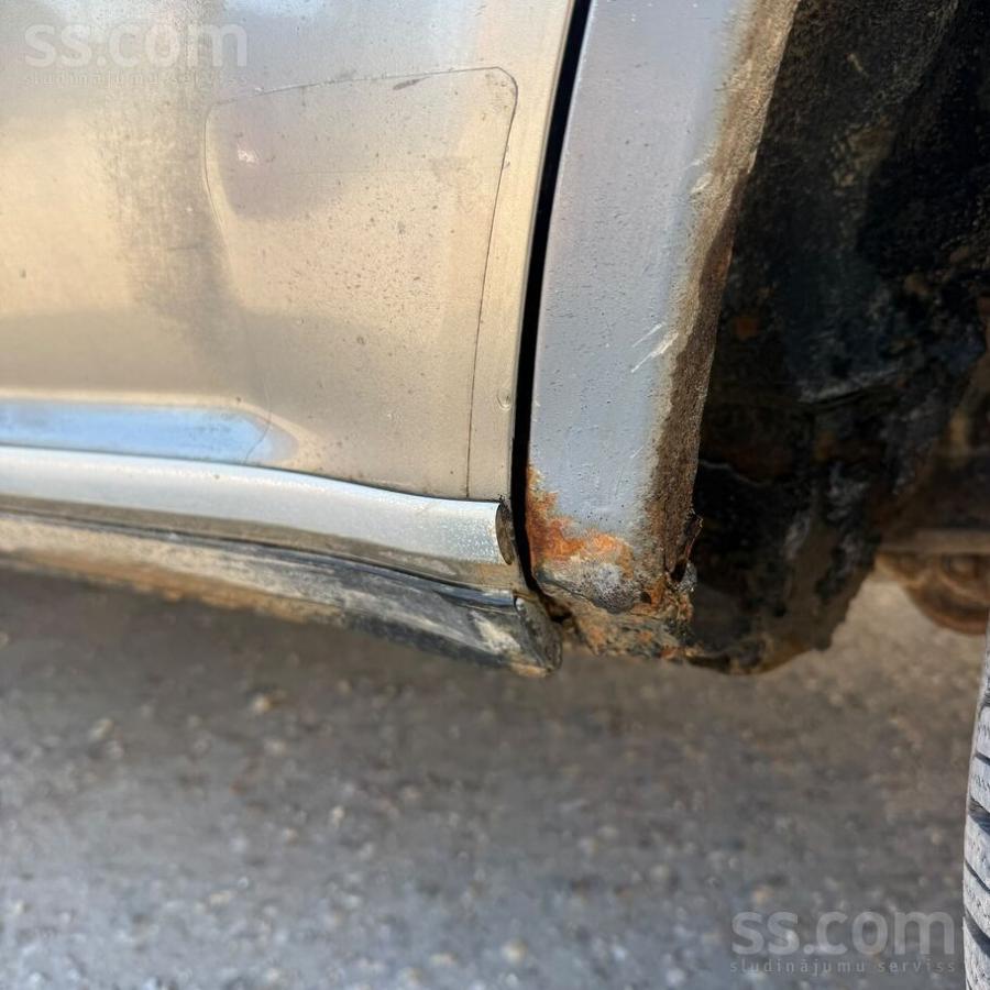 Pelēks Nissan X-Trail 2006 Rīga, ar dzinēja tilpumu 2.20 L un nobraukumu 279 tūkst. km par 1200 €, foto 14 vietnē AUTOMOTO.COM.LV