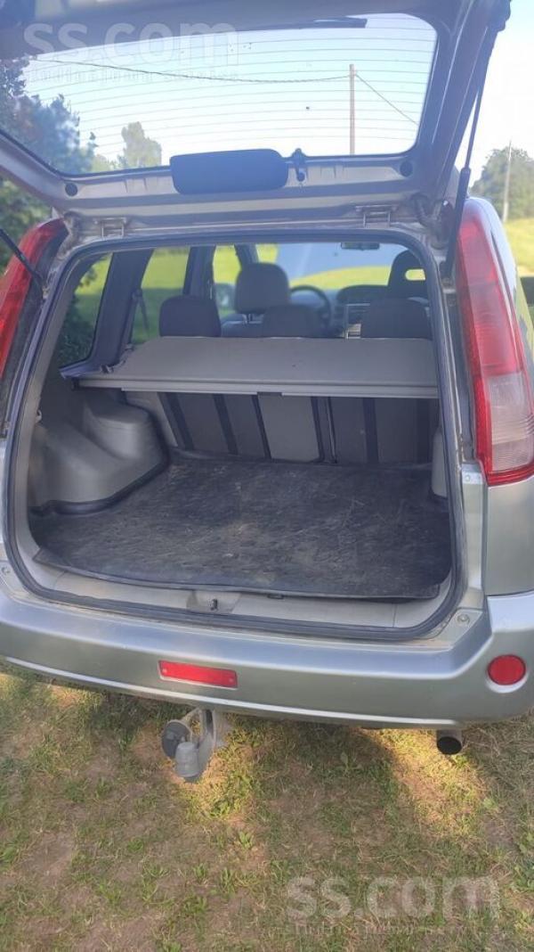Grey Nissan X-Trail 2006 in Preili, with an engine capacity of 2.20 L and mileage of 284 thousand km for 3200 €, photo 7 on AUTOMOTO.COM.LV