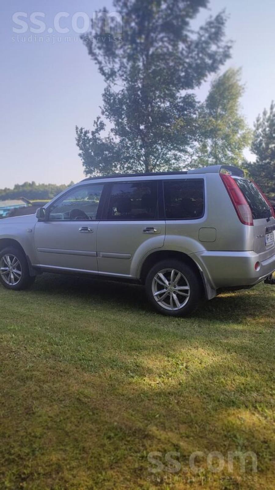 Grey Nissan X-Trail 2006 in Preili, with an engine capacity of 2.20 L and mileage of 284 thousand km for 3200 €, photo 6 on AUTOMOTO.COM.LV