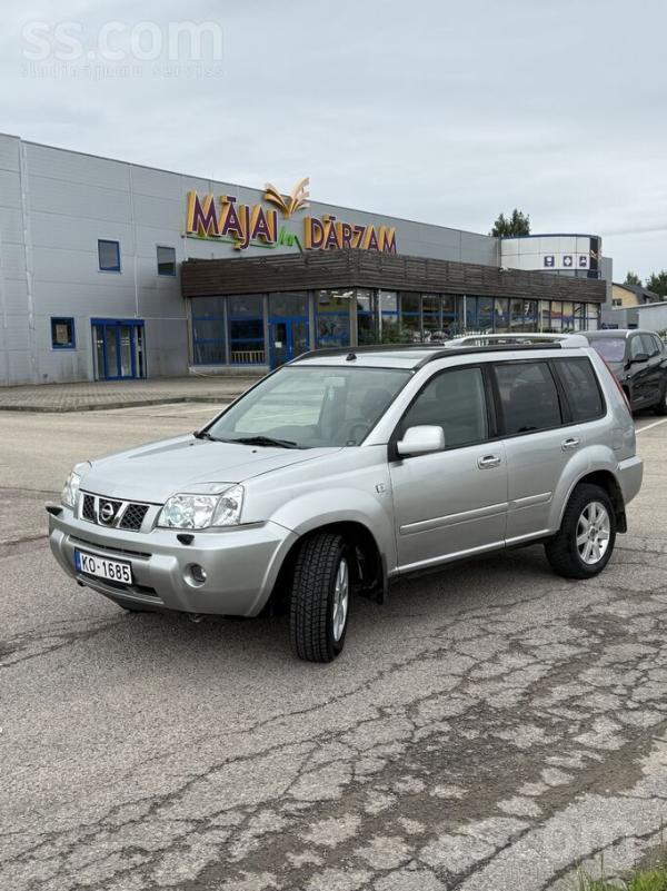 Pelēks Nissan X-Trail 2006 Kuldīga, ar dzinēja tilpumu 2.20 L un nobraukumu 240 tūkst. km par 2200 €, foto 2 vietnē AUTOMOTO.COM.LV