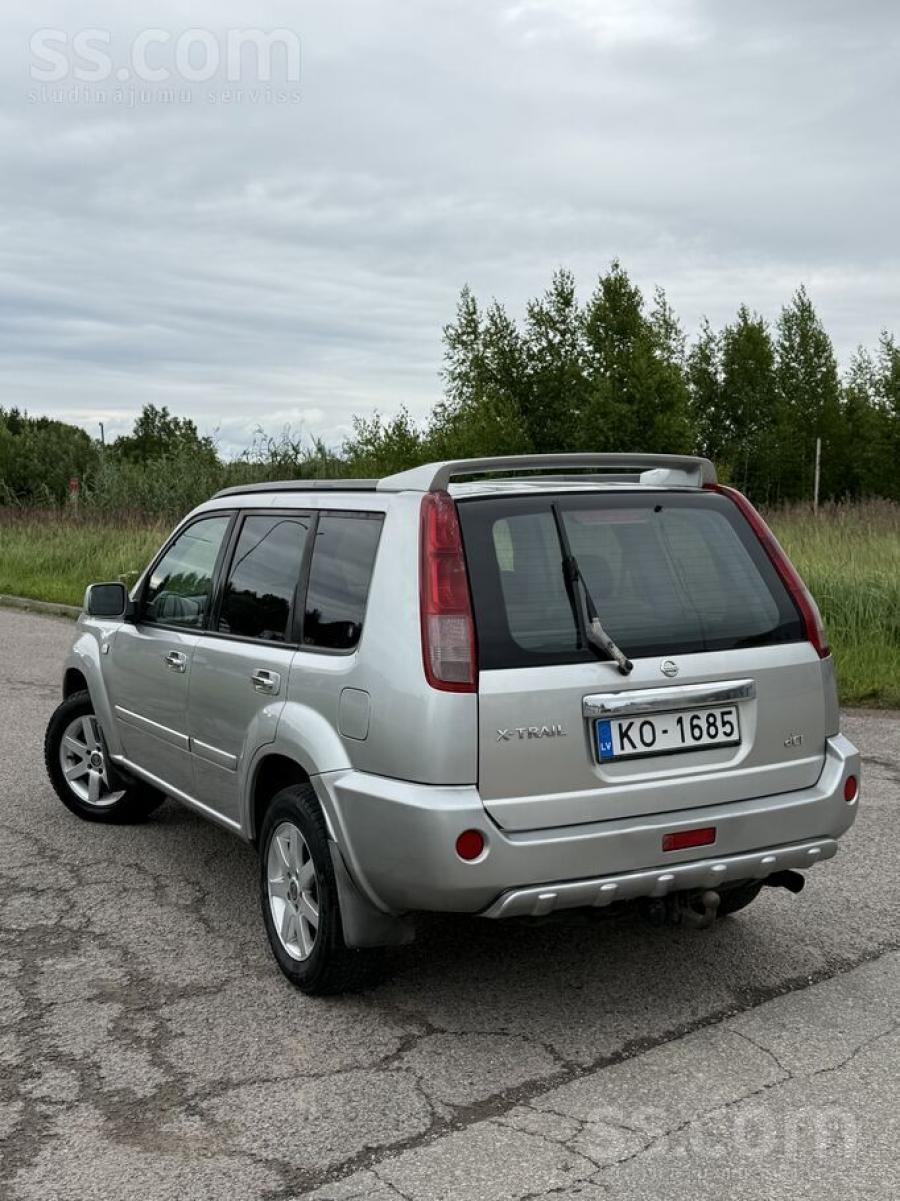 Pelēks Nissan X-Trail 2006 Kuldīga, ar dzinēja tilpumu 2.20 L un nobraukumu 240 tūkst. km par 2200 €, foto 4 vietnē AUTOMOTO.COM.LV