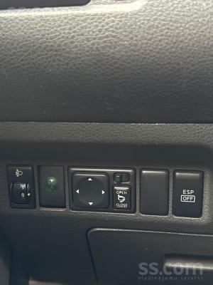 Pelēks Nissan X-Trail 2006 Kuldīga, ar dzinēja tilpumu 2.20 L un nobraukumu 240 tūkst. km par 2200 €, foto 10 vietnē AUTOMOTO.COM.LV
