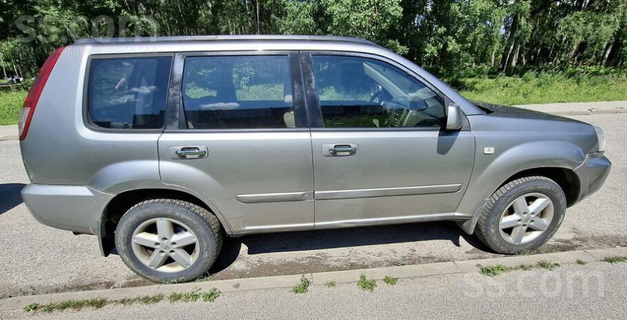 Pelēks Nissan X-Trail 2006 Rīga, ar dzinēja tilpumu 2.20 L un nobraukumu 229 tūkst. km par 3300 €, foto 3 vietnē AUTOMOTO.COM.LV