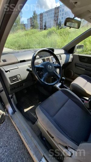 Pelēks Nissan X-Trail 2006 Rīga, ar dzinēja tilpumu 2.20 L un nobraukumu 229 tūkst. km par 3300 €, foto 4 vietnē AUTOMOTO.COM.LV
