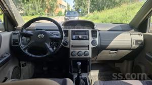 Pelēks Nissan X-Trail 2006 Rīga, ar dzinēja tilpumu 2.20 L un nobraukumu 229 tūkst. km par 3300 €, foto 6 vietnē AUTOMOTO.COM.LV