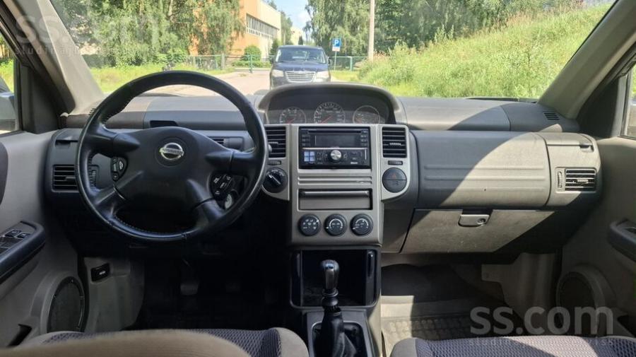Pelēks Nissan X-Trail 2006 Rīga, ar dzinēja tilpumu 2.20 L un nobraukumu 229 tūkst. km par 3300 €, foto 6 vietnē AUTOMOTO.COM.LV