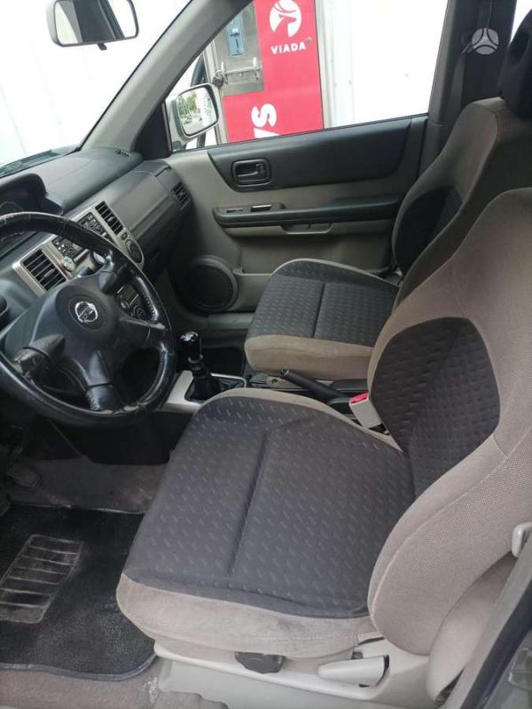 Pelēks Nissan X-Trail 2006 Viļņa, ar dzinēja tilpumu 2.18 L un nobraukumu 272 tūkst. km par 2600 €, foto 7 vietnē AUTOMOTO.COM.LV