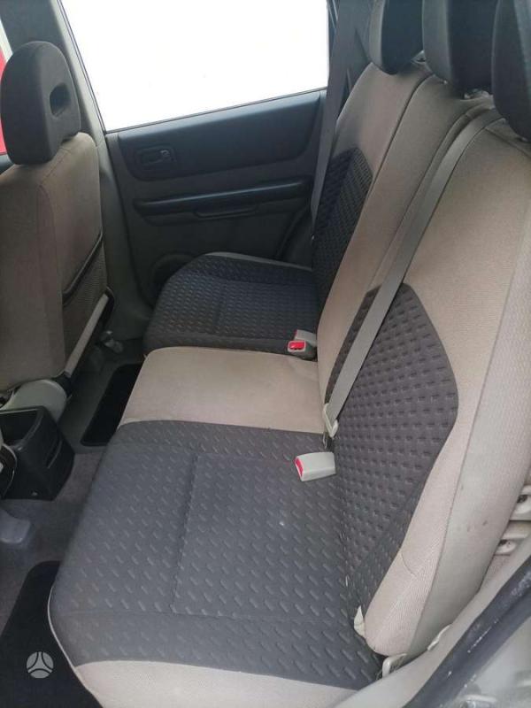 Pelēks Nissan X-Trail 2006 Viļņa, ar dzinēja tilpumu 2.18 L un nobraukumu 272 tūkst. km par 2600 €, foto 9 vietnē AUTOMOTO.COM.LV