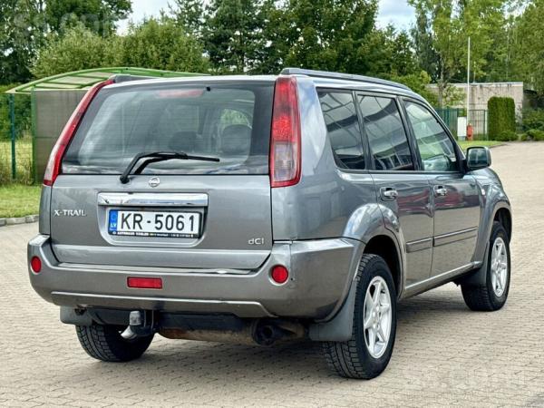 Серый Ниссан ИксТрейл 2006 в Рига, объемом двигателя 2.20 л и пробегом 320 тыс. км за 2450 €, фото 2 на AUTOMOTO.COM.LV