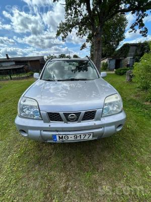 Grey Nissan X-Trail 2006 in Aizkraukle, with an engine capacity of 2.20 L and mileage of 246 thousand km for 1200 €, photo 3 on AUTOMOTO.COM.LV