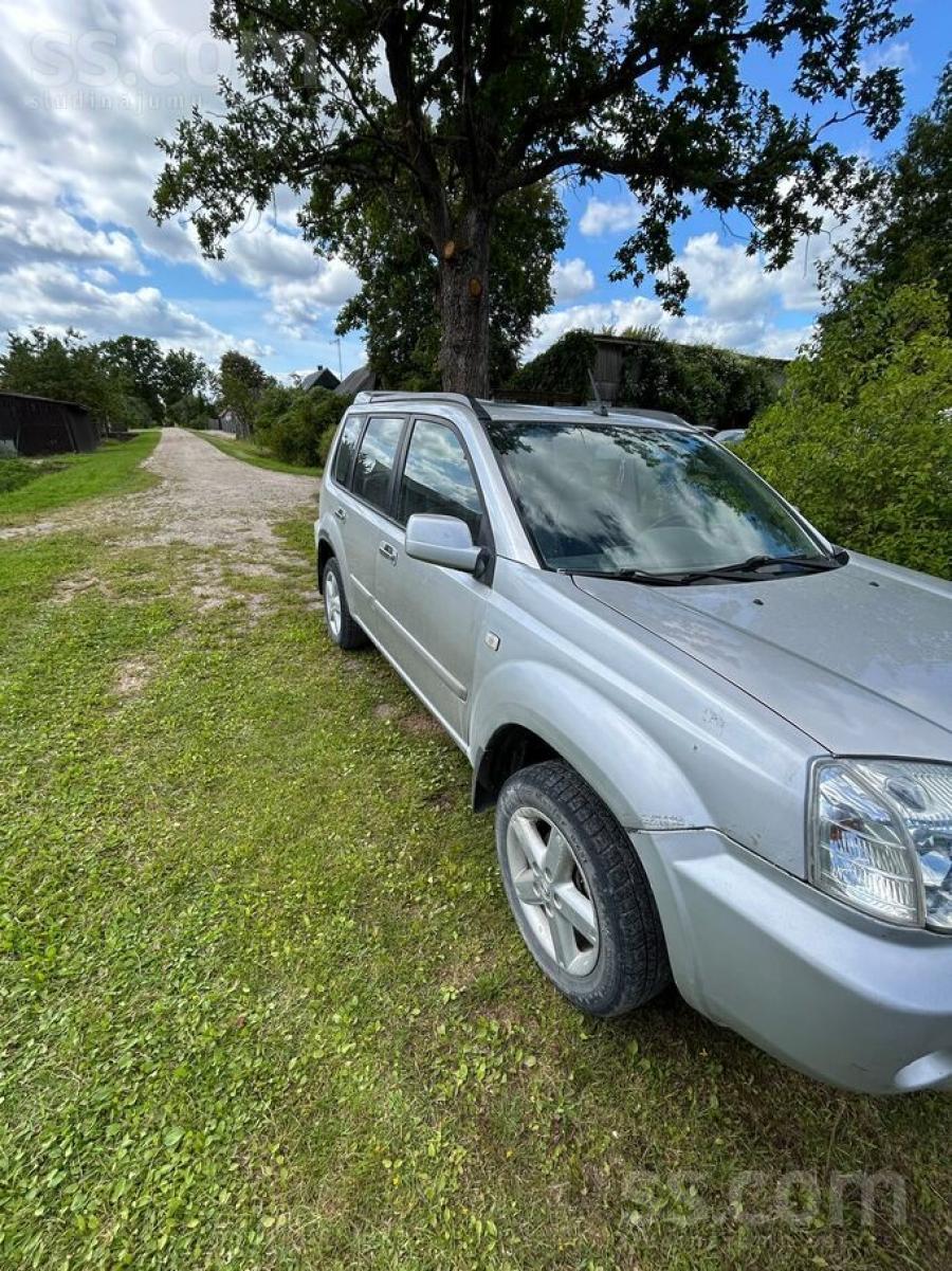 Grey Nissan X-Trail 2006 in Aizkraukle, with an engine capacity of 2.20 L and mileage of 246 thousand km for 1200 €, photo 6 on AUTOMOTO.COM.LV