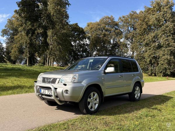 Nissan X-Trail 2006 Viļņa vietnē Pelēks Nissan X-Trail 2006 Viļņa, ar dzinēja tilpumu 2.18 L un nobraukumu 339 tūkst. km par 1970 €, foto 1 vietnē AUTOMOTO.COM.LV