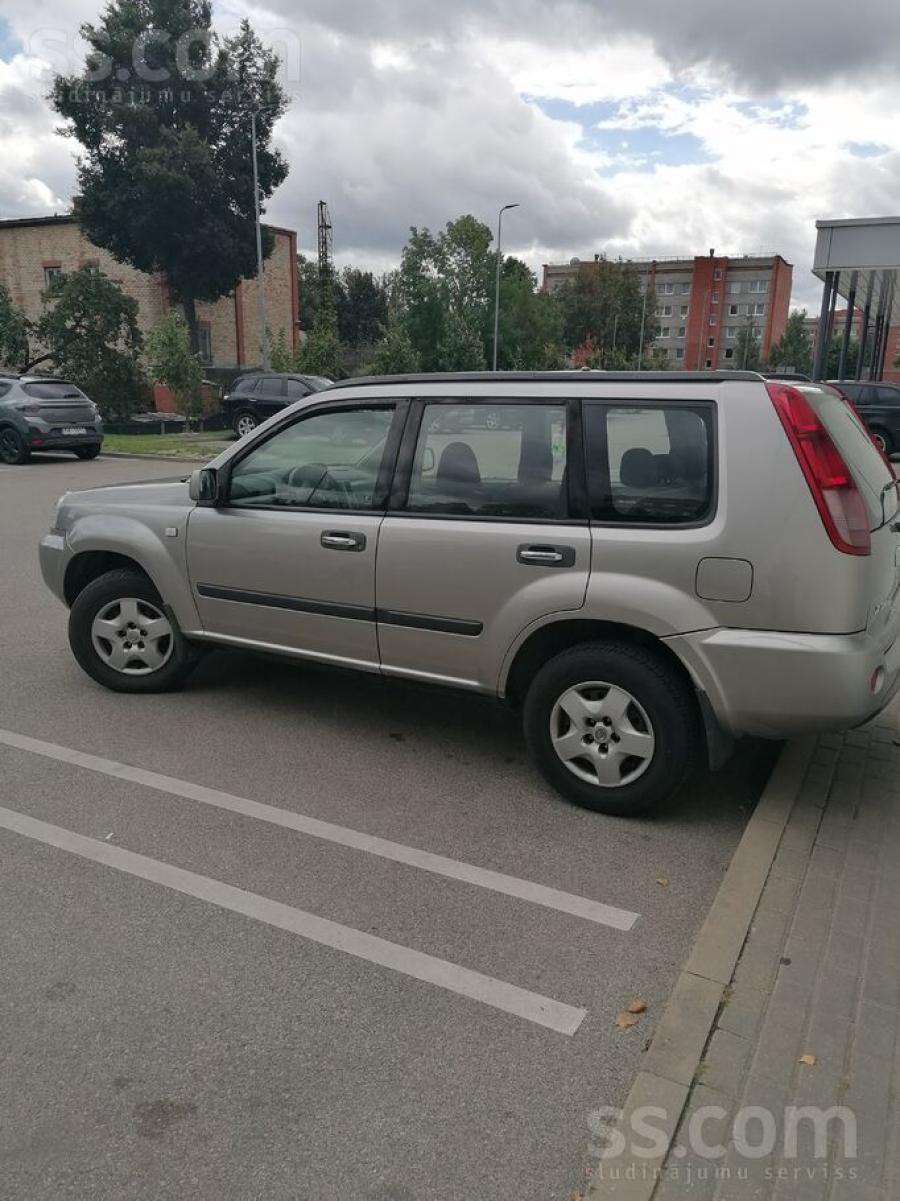 Pelēks Nissan X-Trail 2006 Daugavpils, ar dzinēja tilpumu 2.20 L un nobraukumu 0 tūkst. km par 2000 €, foto 4 vietnē AUTOMOTO.COM.LV