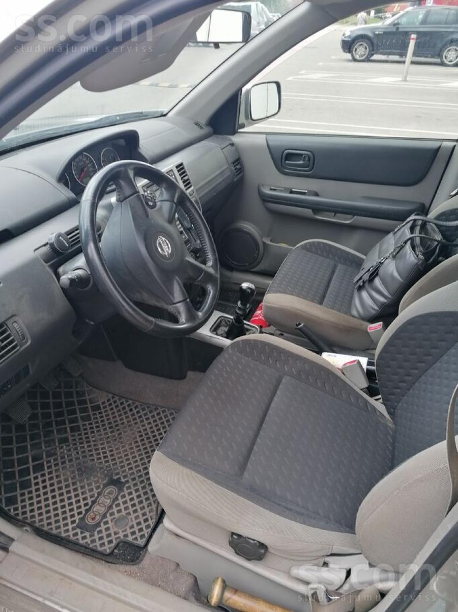 Pelēks Nissan X-Trail 2006 Daugavpils, ar dzinēja tilpumu 2.20 L un nobraukumu 0 tūkst. km par 2000 €, foto 5 vietnē AUTOMOTO.COM.LV