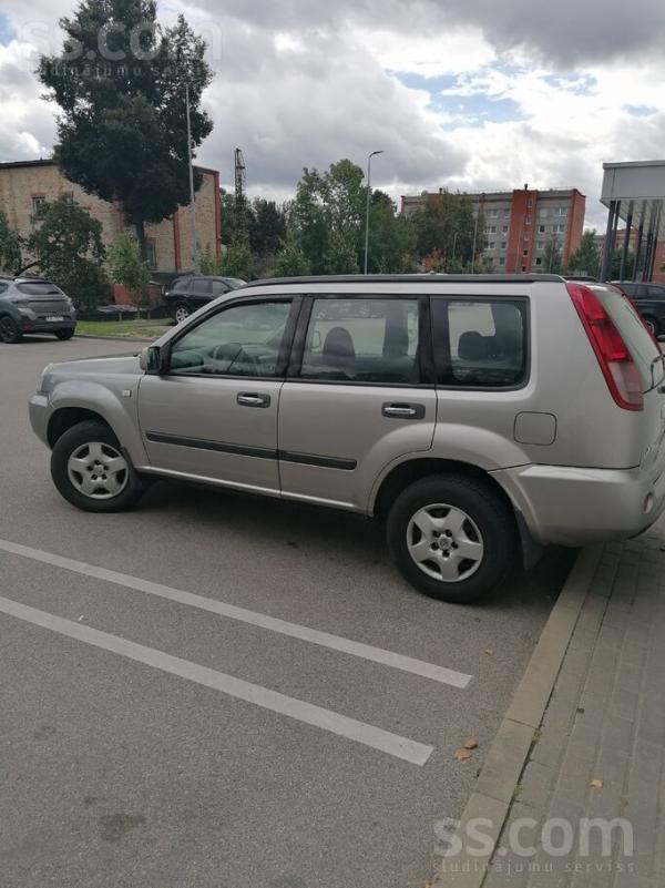 Pelēks Nissan X-Trail 2006 Daugavpils, ar dzinēja tilpumu 2.20 L un nobraukumu 0 tūkst. km par 2000 €, foto 4 vietnē AUTOMOTO.COM.LV