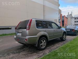 Grey Nissan X-Trail 2006 in Liepaja, with an engine capacity of 2.20 L and mileage of 192 thousand km for 2500 €, photo 5 on AUTOMOTO.COM.LV