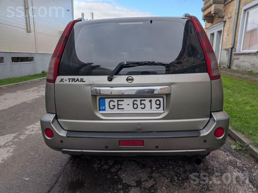 Grey Nissan X-Trail 2006 in Liepaja, with an engine capacity of 2.20 L and mileage of 192 thousand km for 2500 €, photo 7 on AUTOMOTO.COM.LV
