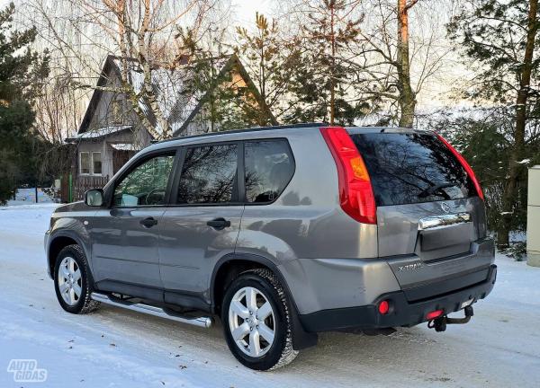 Pelēks Nissan X-Trail 2007 Marijampole, ar dzinēja tilpumu 2.00 L un nobraukumu 265 tūkst. km par 3999 €, foto 2 vietnē AUTOMOTO.COM.LV